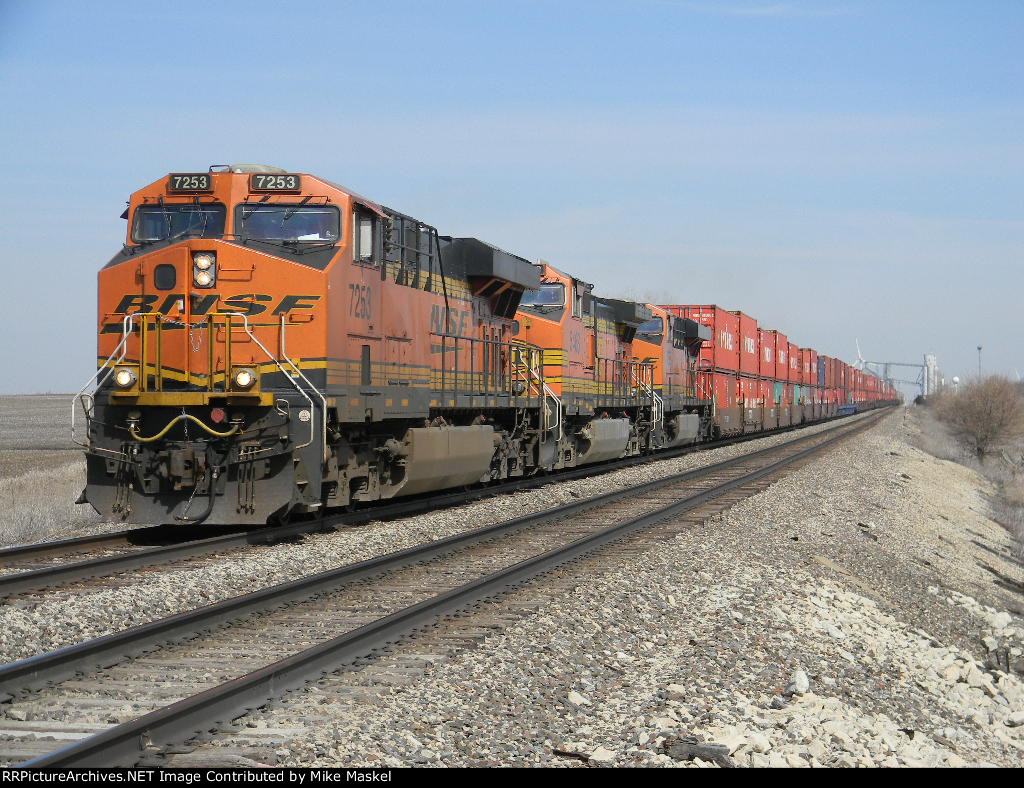 BNSF 7253